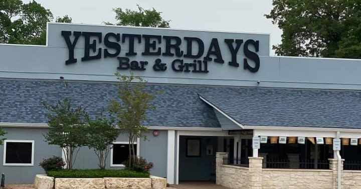 Sunday Funday at Yesterdays Bar and Grill | Destination Bryan